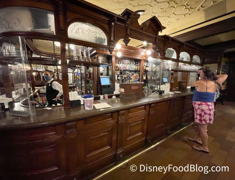 Avoid THESE Mistakes At Disney World's Extended Hours | the disney food ...