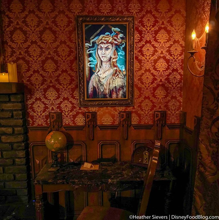 PHOTOS: The Closest You'll EVER Get to Staying the Night INSIDE Disney ...