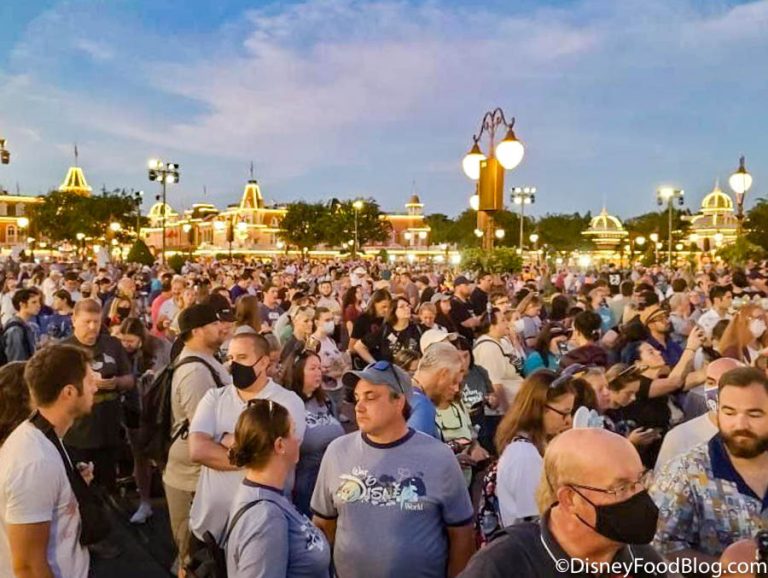 How to Predict if Magic Kingdom Will Be Crowded When You're There | the ...