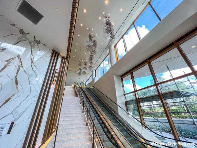 OPENING TIMELINES Announced for NEW Disney World Swan and Dolphin Hotel ...