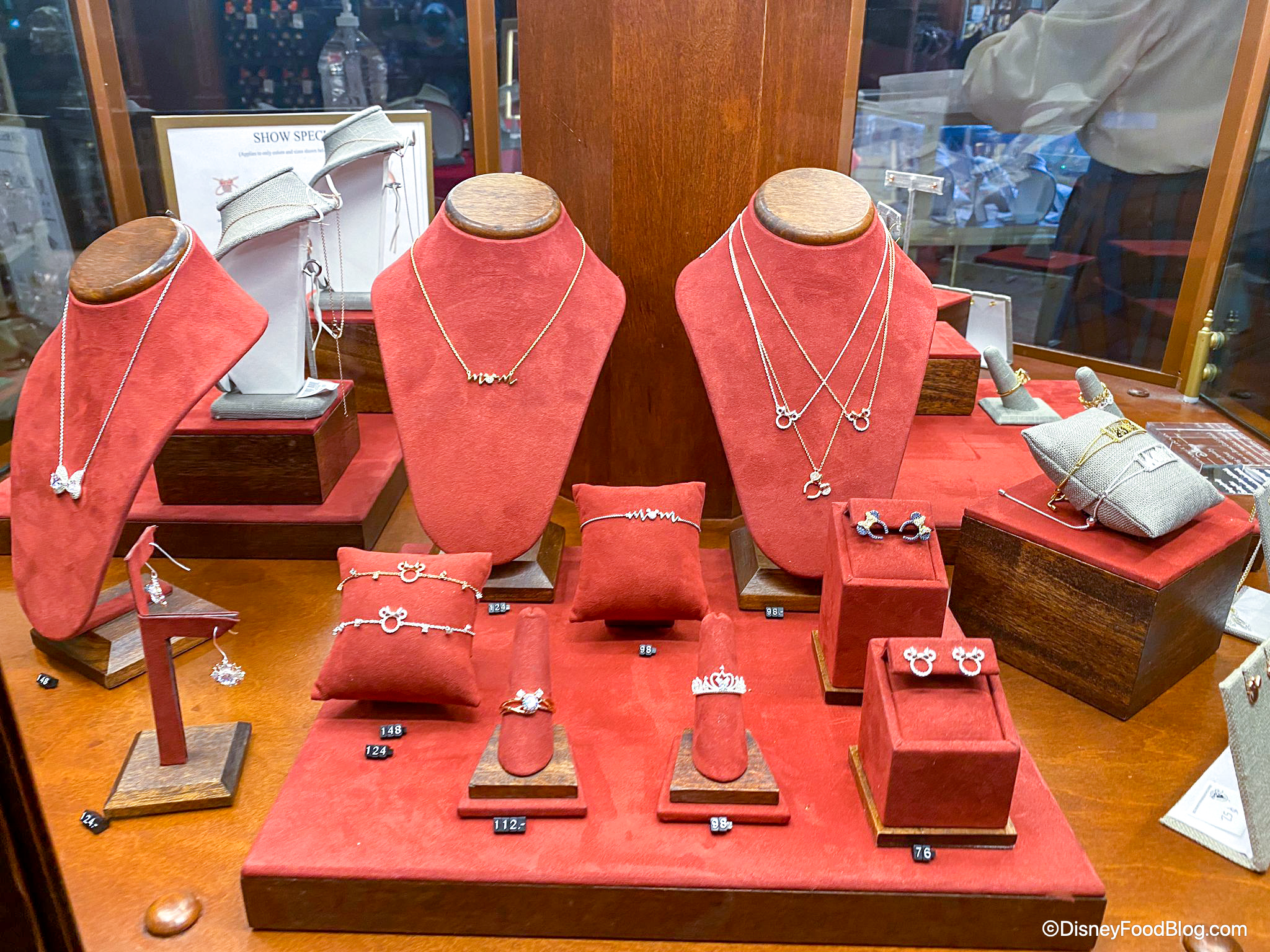 PHOTOS: Hurry! A Very LIMITED Disney Jewelry Line is Available in ...