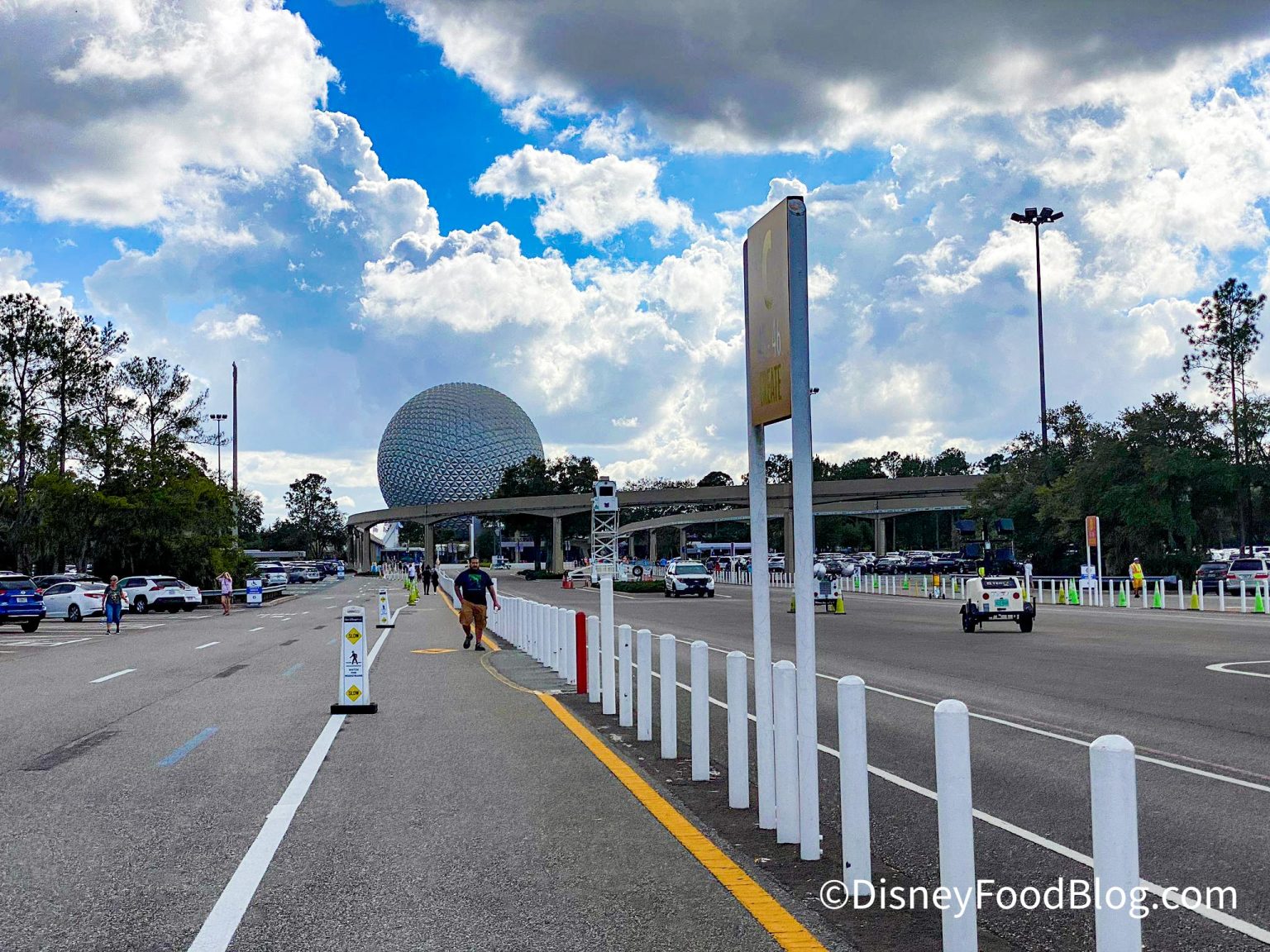 NEW Car Locator Feature Coming to Disney’s Apps! - Disney by Mark