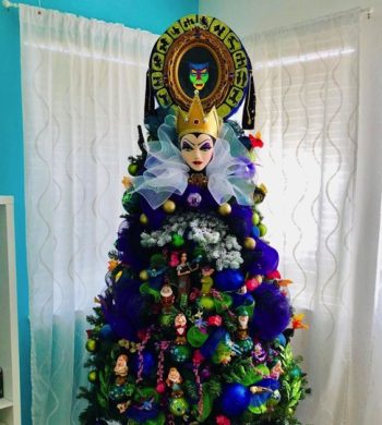 The Jaw-Dropping Disney Christmas Tree You WON'T Find In the Parks ...