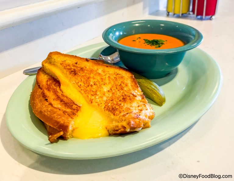 The 25 Things To Eat In Disney World If You're Obsessed With CHEESE ...