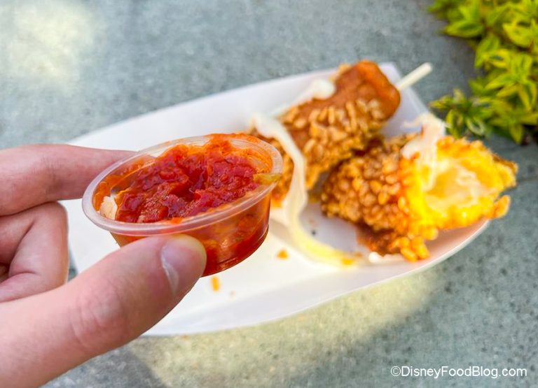 REVIEW: Disney's GIANT Snack Is For Cheese Lovers (Us. It's for Us ...
