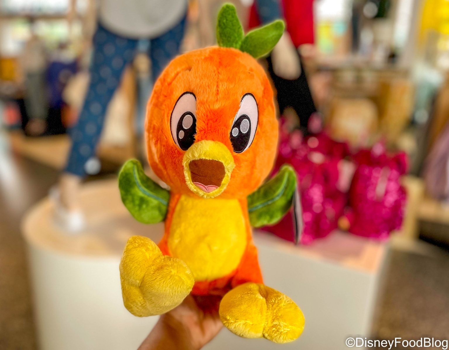 What's New in EPCOT: Stitch Kitchen Items! | the disney food blog