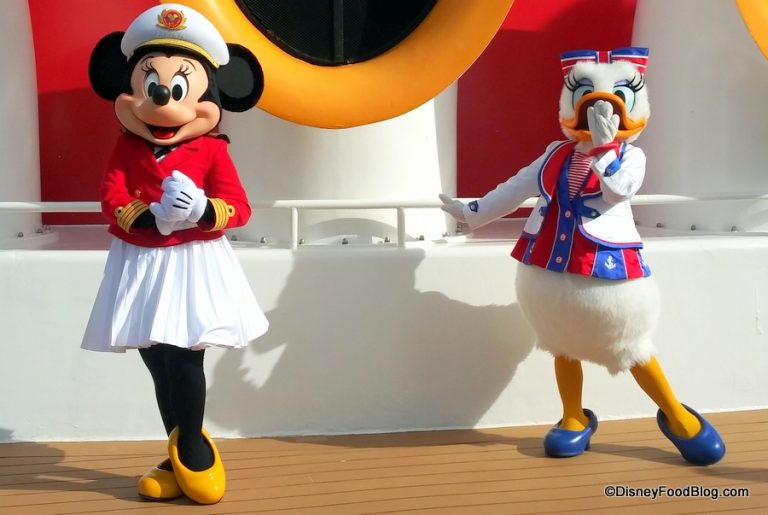 The Ultimate Guide to the Best Character Meet and Greets on Disney ...