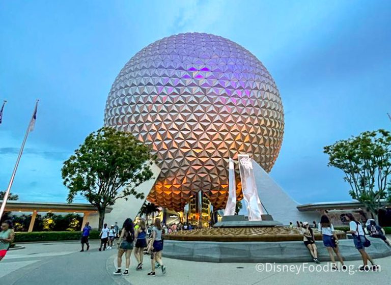 The UNUSUAL Crowds at the Return of EPCOT Forever Fireworks | the ...