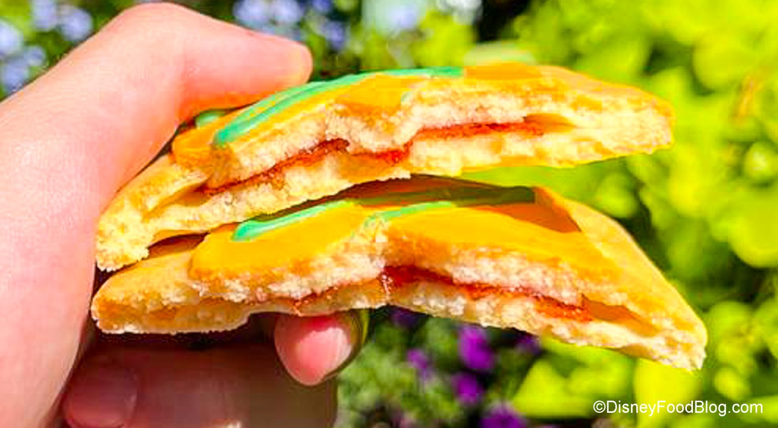 The Disney Snack That'll Have You Saying "MORE, Please!" | the disney ...