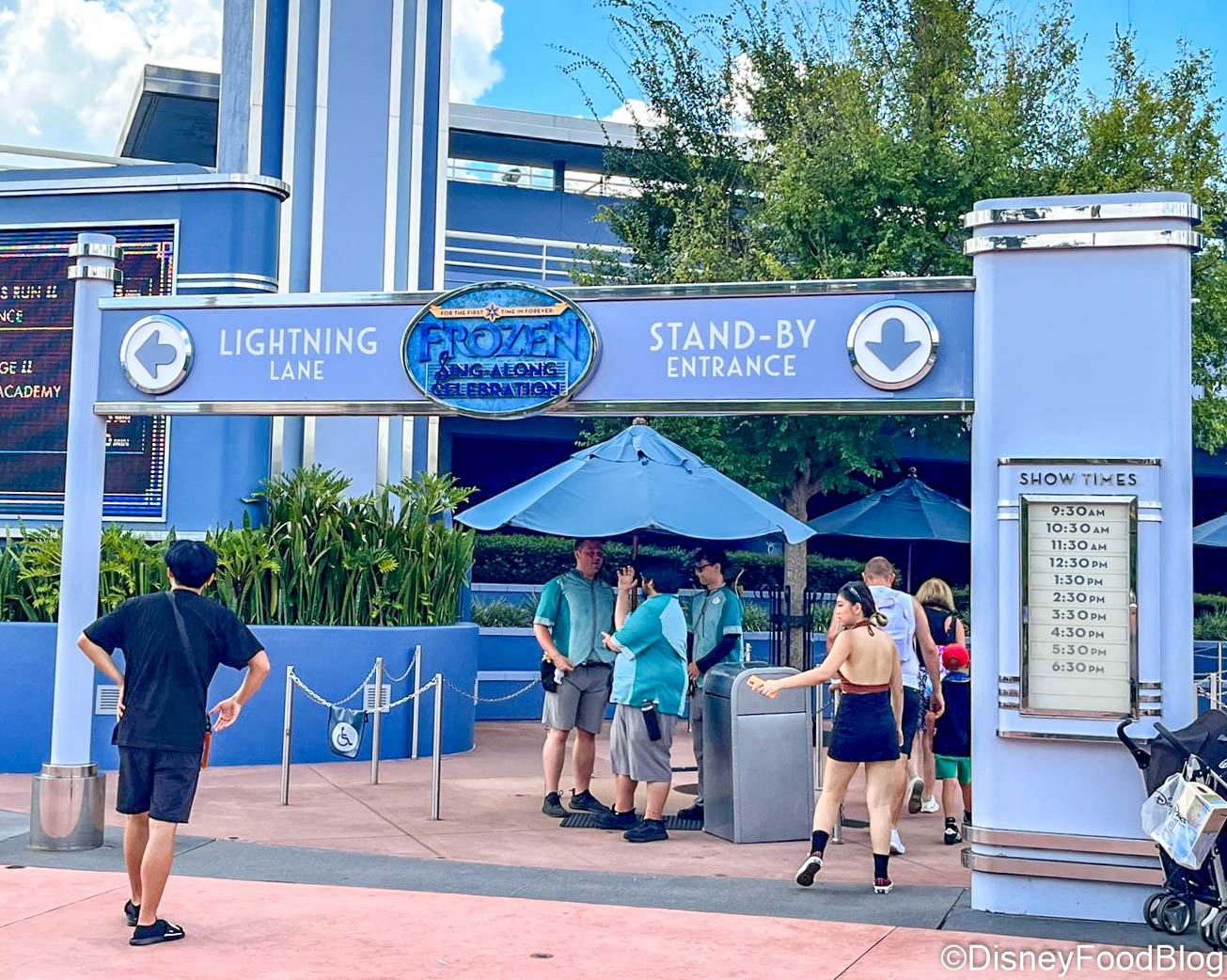 I Was Embarrassed Doing THIS in Disney World But It Was Still Worth It ...
