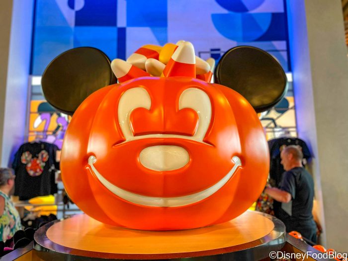 Build Your Own Disney Boo Basket for UNDER $30 | the disney food blog