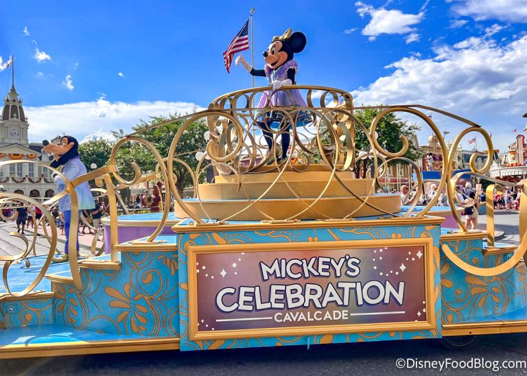 Full List of Showtimes for the Parades, Fireworks, and Castle Shows in ...