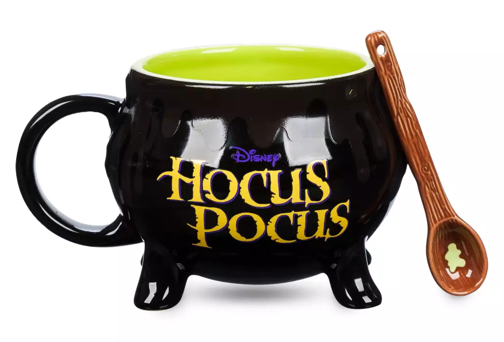 Everything You NEED to Throw the BEST ‘Hocus Pocus 2’ Watch Party ...