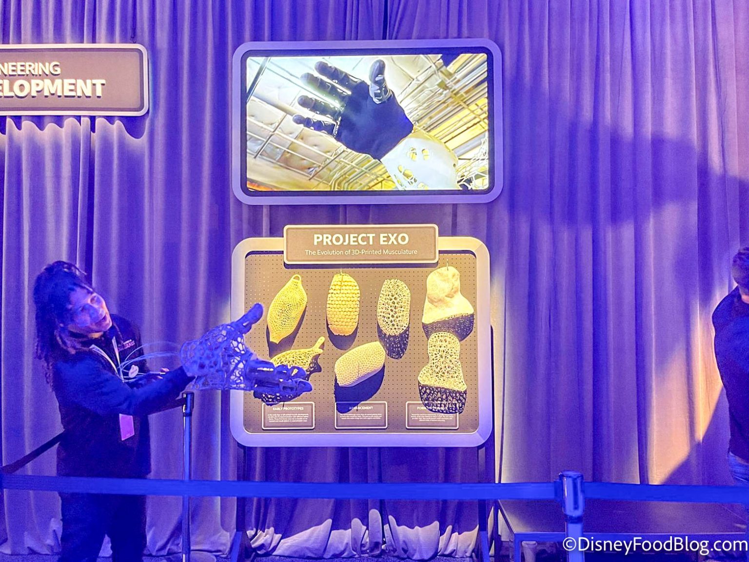 See the Invention That'll CHANGE Disney Meet-and-Greets Forever | the ...