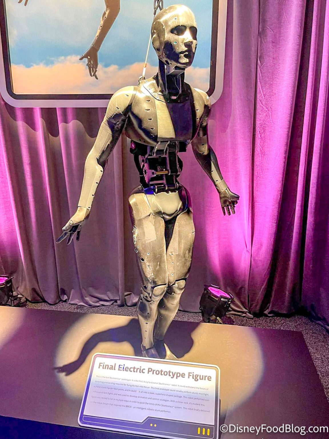 See the Invention That'll CHANGE Disney Meet-and-Greets Forever | the ...