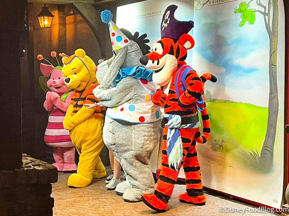 The Family Halloween Costume That Blew Us Away in Disney World ... The Family Halloween Costume That Blew Us Away in Disney World ...