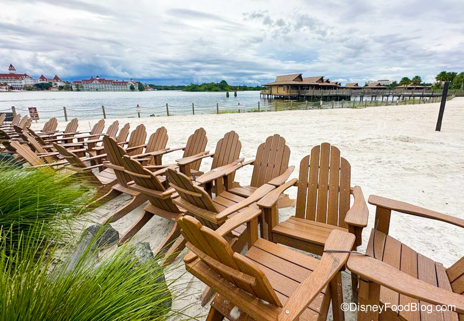 Polynesian Village vs. Beach Club Disney World Resort Guide 2023 ...