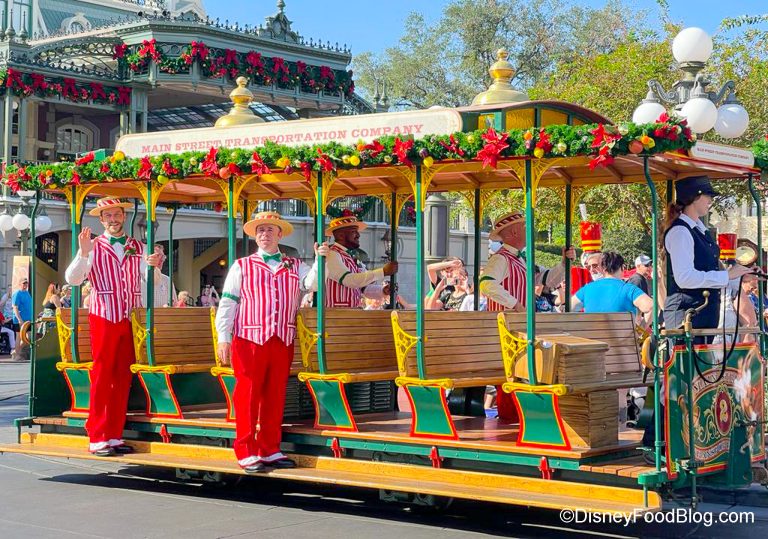PHOTOS: Fans Are Going ALL OUT for Dapper Day in Disney World! | the ...