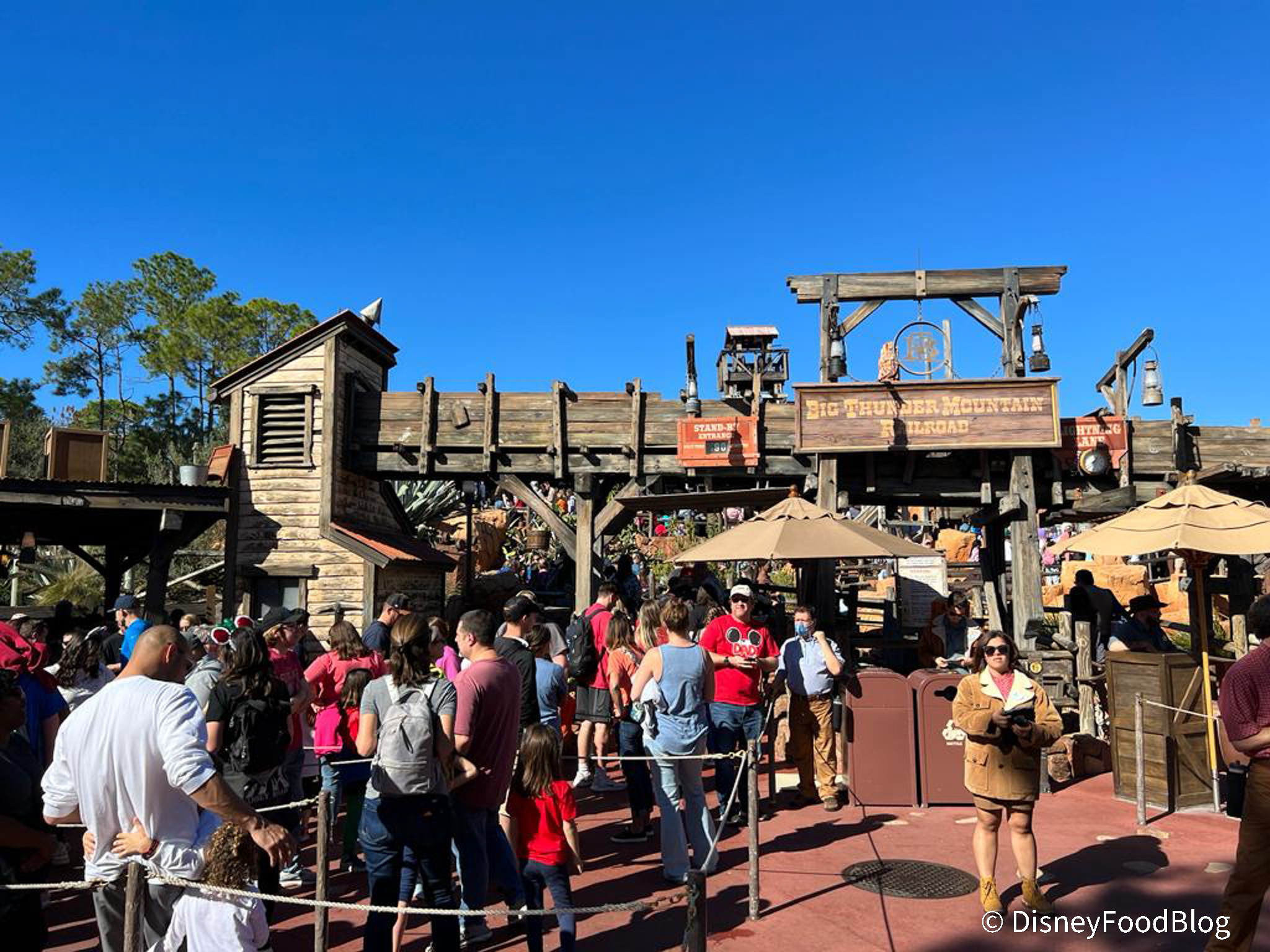 Big Thunder Mountain Has Reopened From Its Refurbishment in Disney ...
