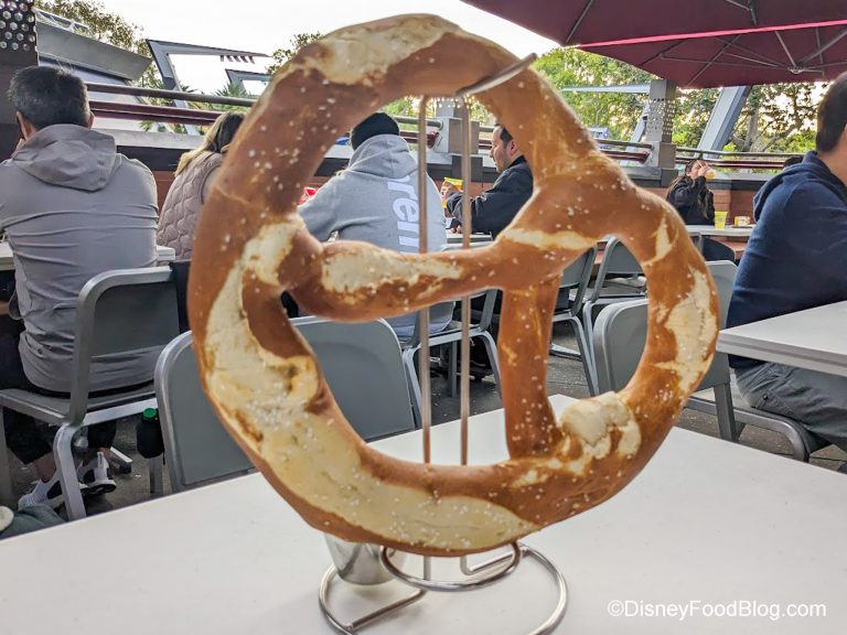 REVIEW: We Found Our Favorite Disney Pretzel, But NOT Where You Think ...