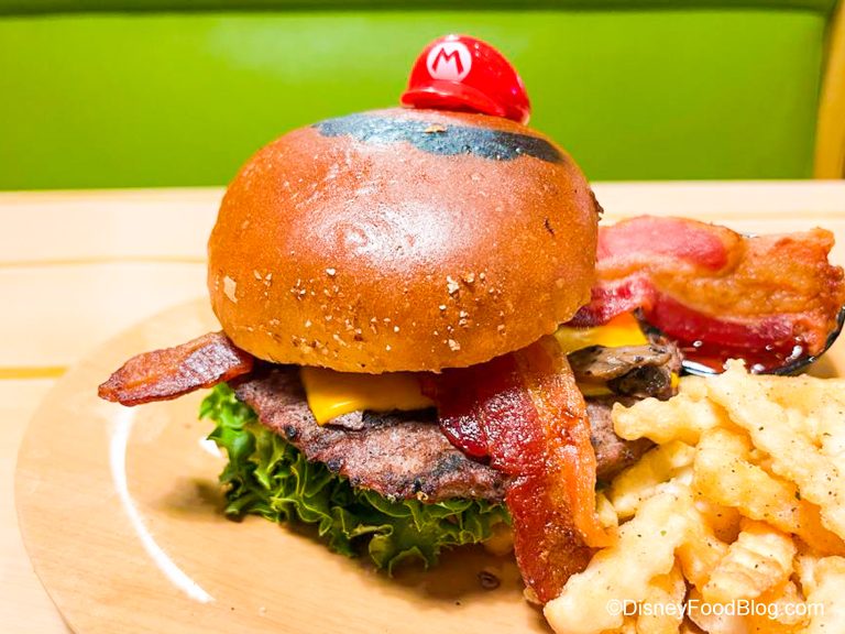 REVIEW: Toadstool Cafe in Super Nintendo World | the disney food blog