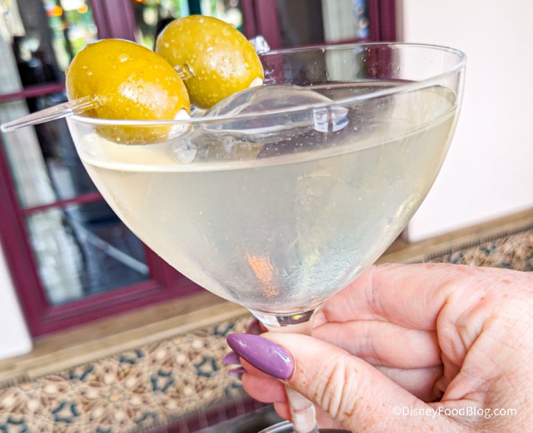You're Paying TOO MUCH At This Disney Restaurant! | the disney food blog