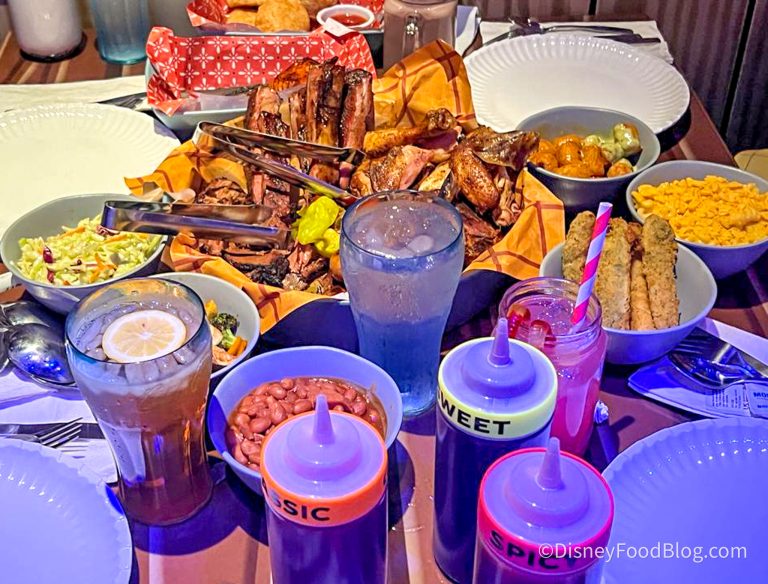 Why Roundup Rodeo BBQ Is the BEST and WORST Restaurant in Disney World ...