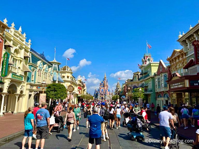 Have Spring Break Crowds Hit Disney World? We Found Out | the disney ...