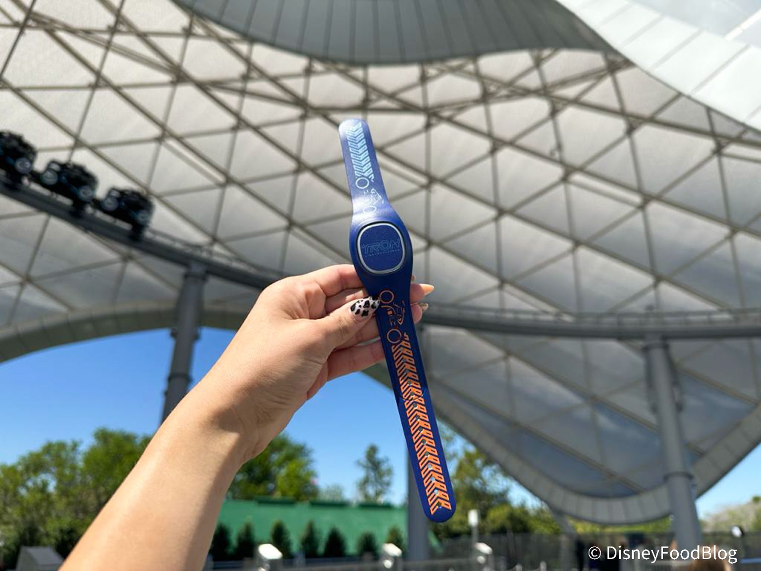 PHOTOS: Check Out the New TRON MagicBand+ in Disney World! | the disney ...
