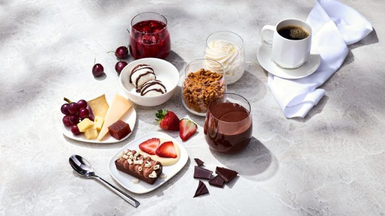 Delta Air Lines Is CHANGING Its Food Service | the disney food blog
