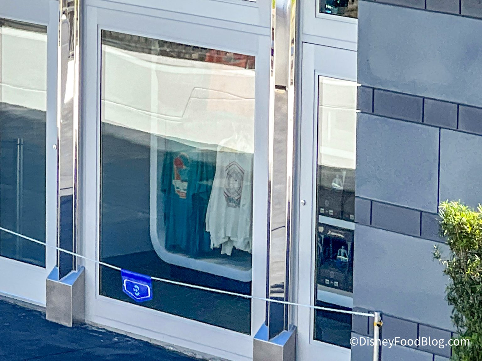PHOTOS: A Store Near TRON Has CHANGED at Magic Kingdom! | the disney ...