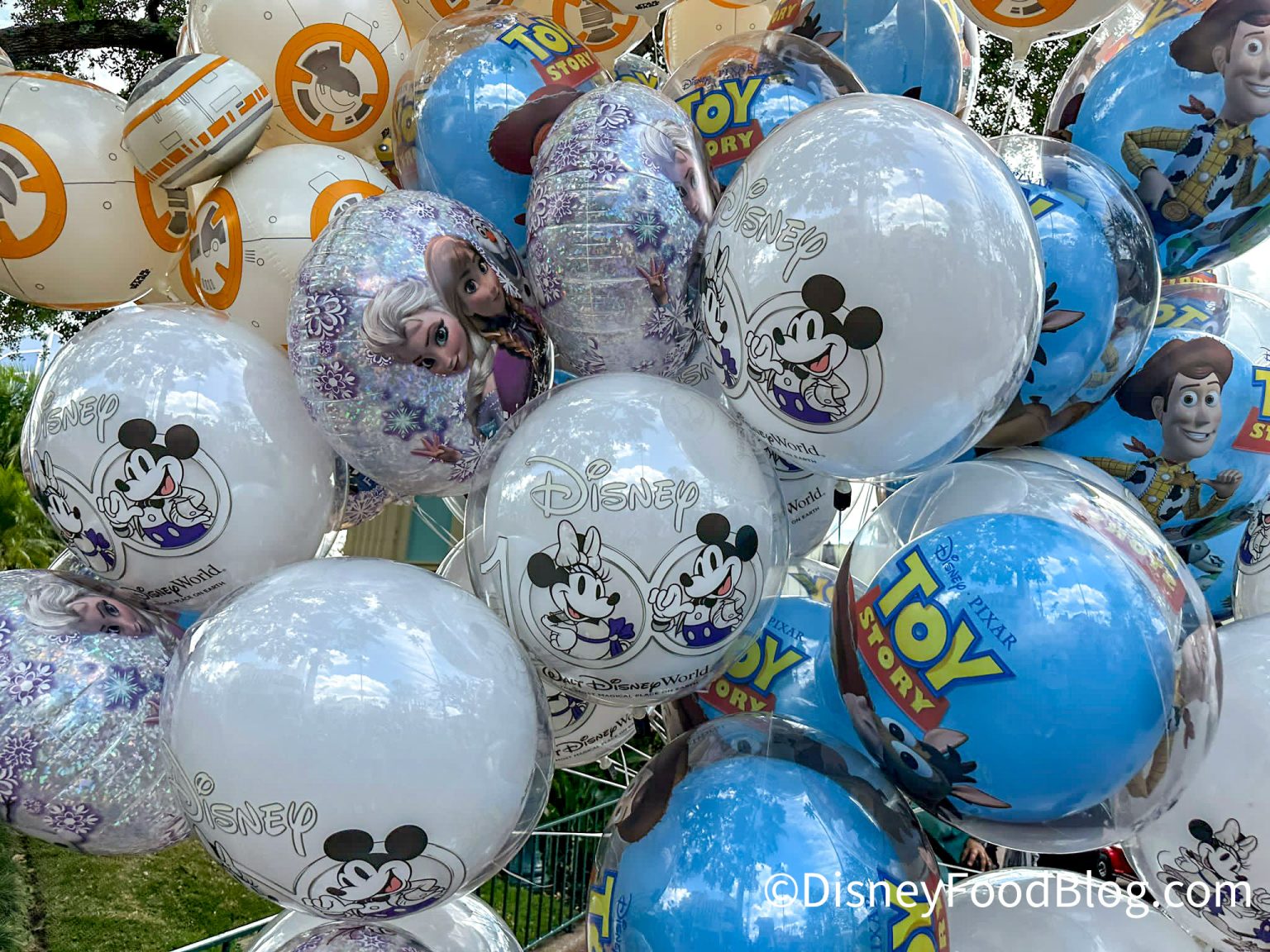 We Spotted NEW Mickey Balloons in Disney World! | the disney food blog