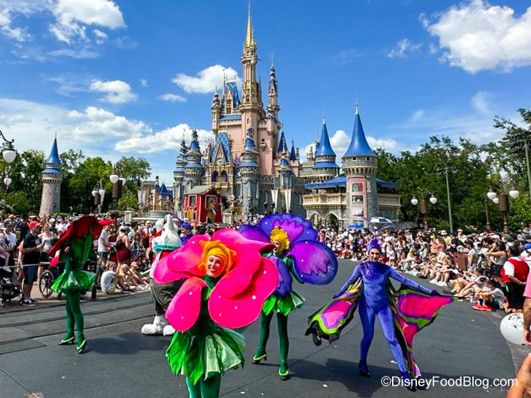 VIDEOS: The Disney World Parade That Only Happens ONE WEEKEND Each Year ...