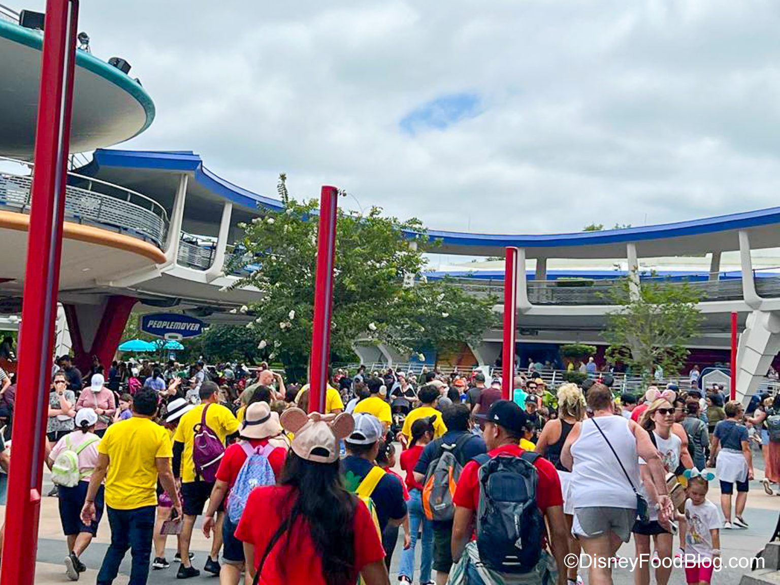PHOTOS: Check Out the Surprising Crowds in Disney World Today! | the ...