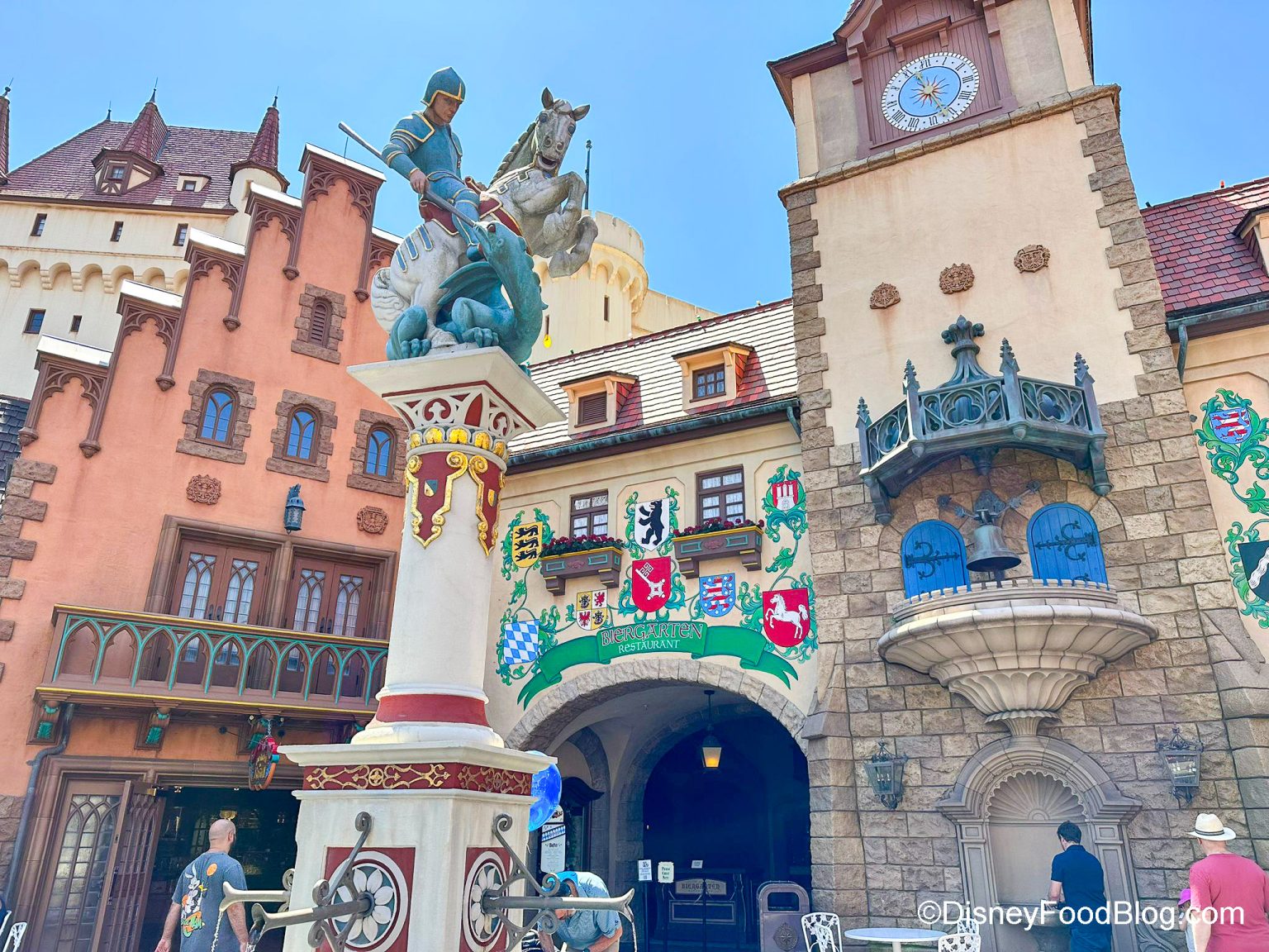 4 Unspoken Outfit Rules in the Germany Pavilion in Disney World | the ...