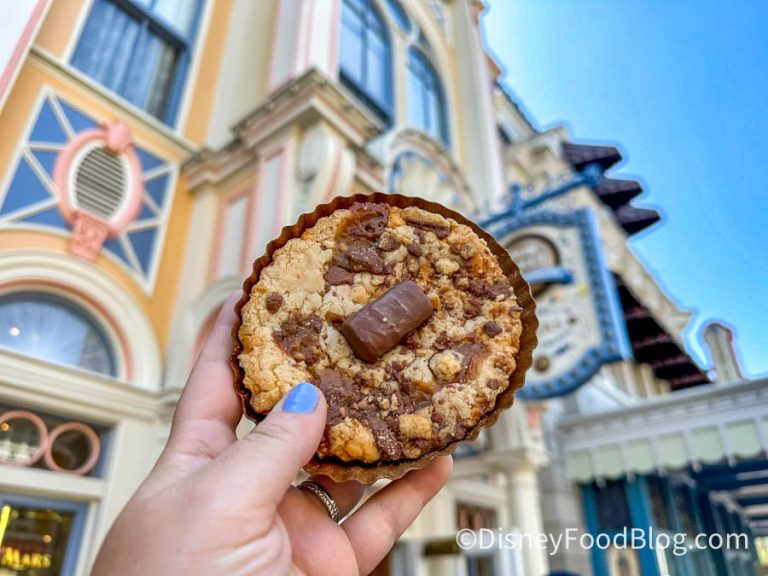 An Ultimate Ranking of Every Snack in the Magic Kingdom Main Street ...