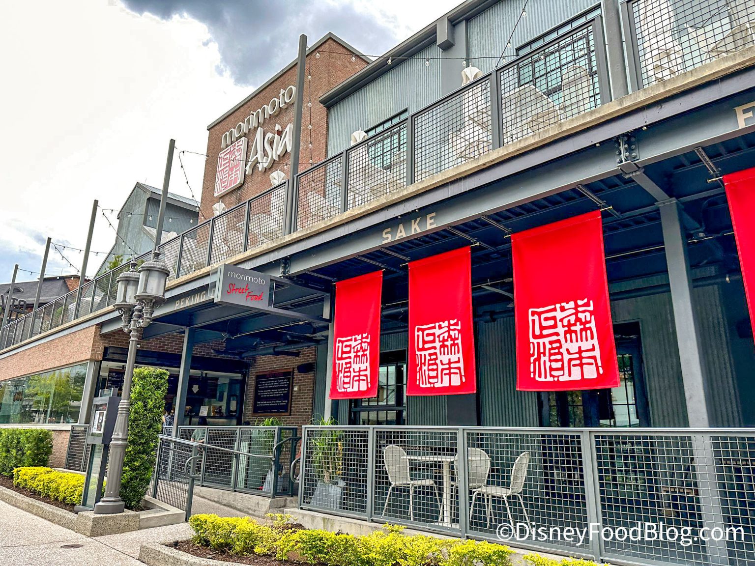 REVIEW: We Spent Nearly $300 at This Super Expensive Restaurant in ...