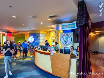 ALERT! Disney Confirms a Character Meal at a POPULAR Restaurant Is ...