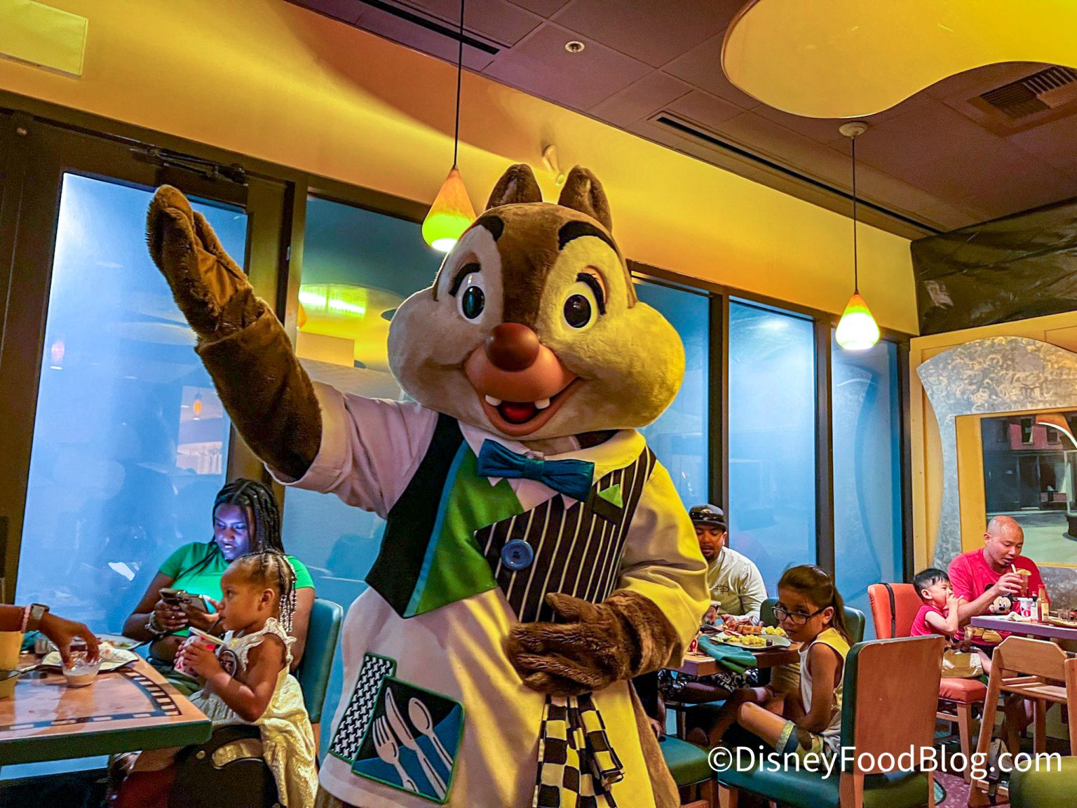 REVIEW: Here's the Secret to Getting TWO Meals in One at a Disney ...