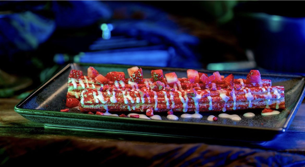 Disney Unveiled SIX Haunted Mansion-Inspired Treats You HAVE to See ...