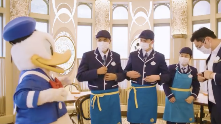 This Is the BEST Thing About Disney's New Donald Duck Restaurant | the ...