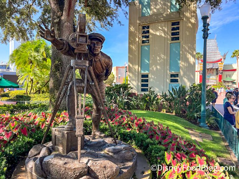 The Harsh Reality of Eating in Disney's Hollywood Studios | the disney ...