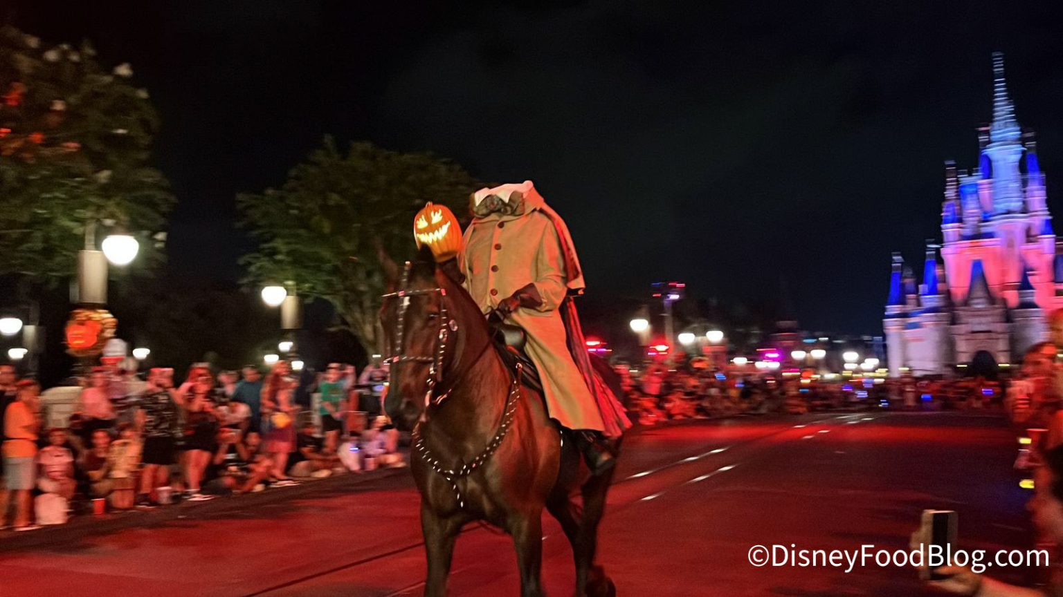 FULL LIST of Characters at Mickey's Not-So-Scary Halloween Party in ...