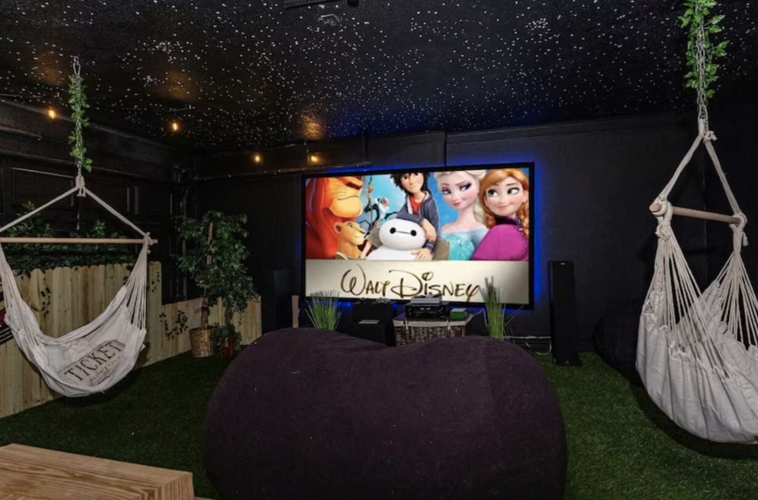 3 Unbelievable Houses You Can Stay in Near Disney World | the disney ...