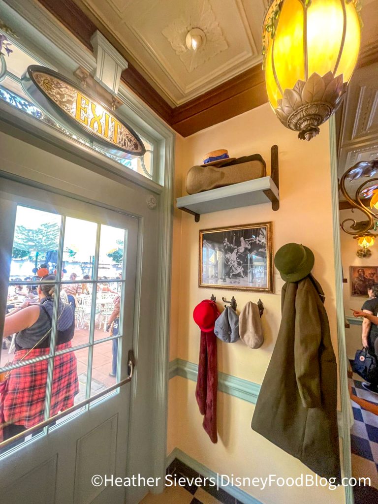 FULL TOUR of Disney's NEW Tiana's Palace Restaurant | the disney food blog