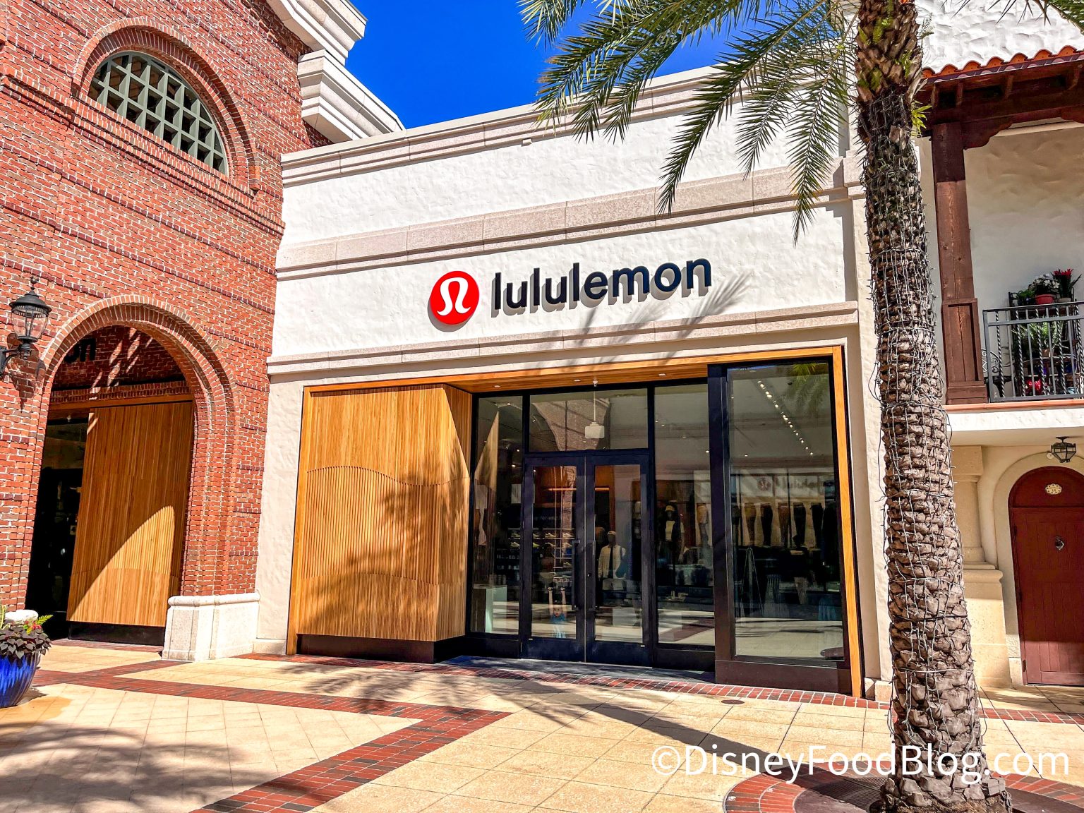 The NEW Disney LuluLemon Collection Is Finally ONLINE | the disney food ...