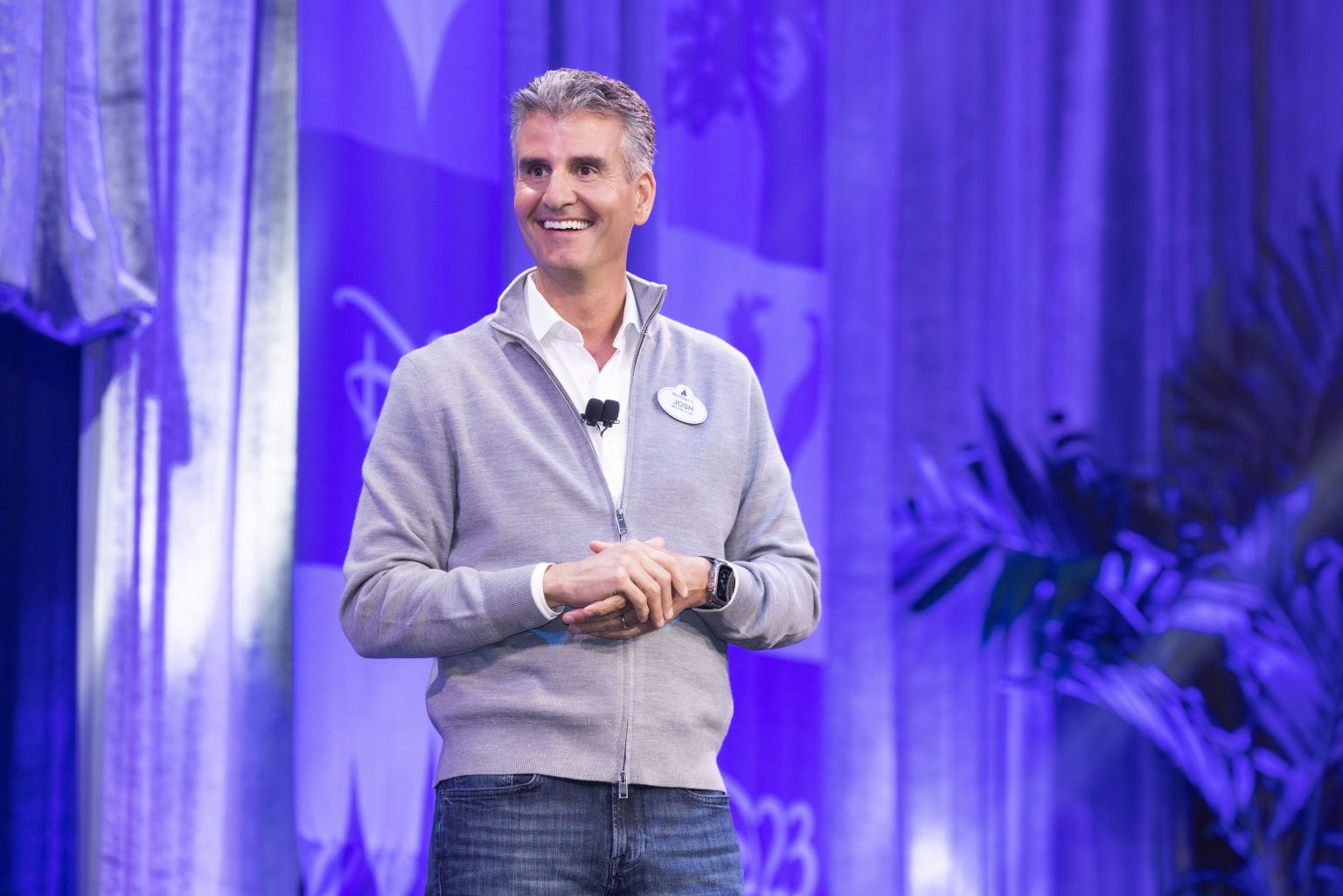"It's So Expensive Now." Former Disney CEO Comments on Theme Park ...