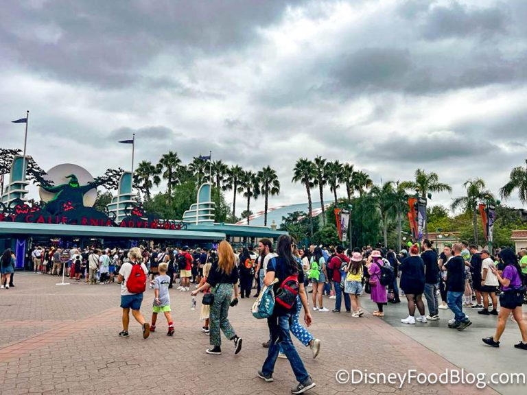 Come With Us to the FIRST Night of Disney's Oogie Boogie Bash! | the ...