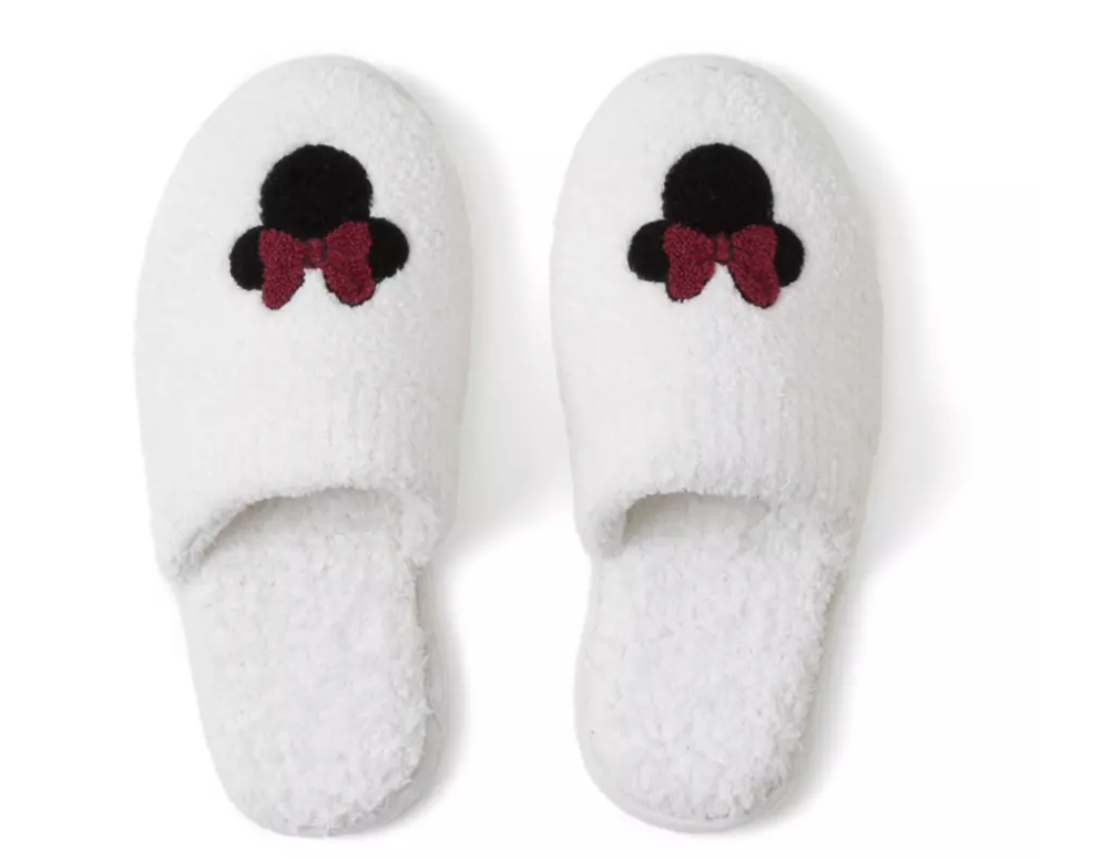 The NEW Disney Collection that Everyone Wants Under Their Christmas ...