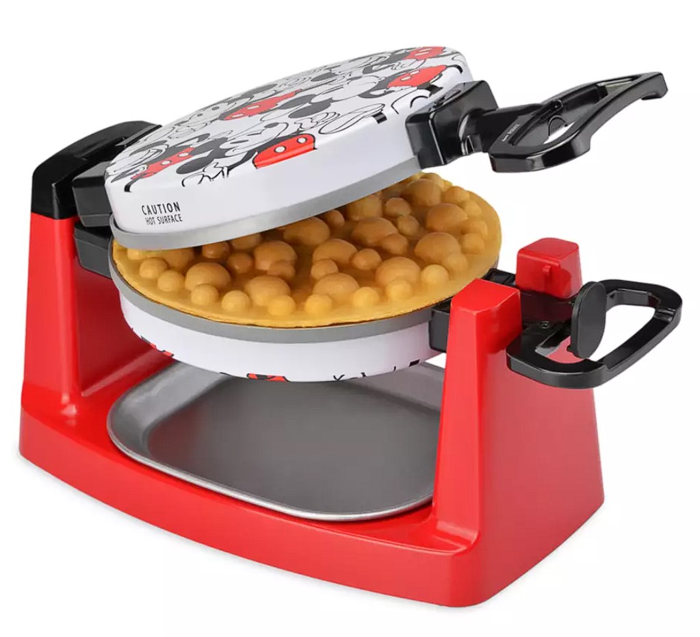 The NEW Mickey Bubble Waffle Maker 😱 Is Redefining Our Breakfast ...